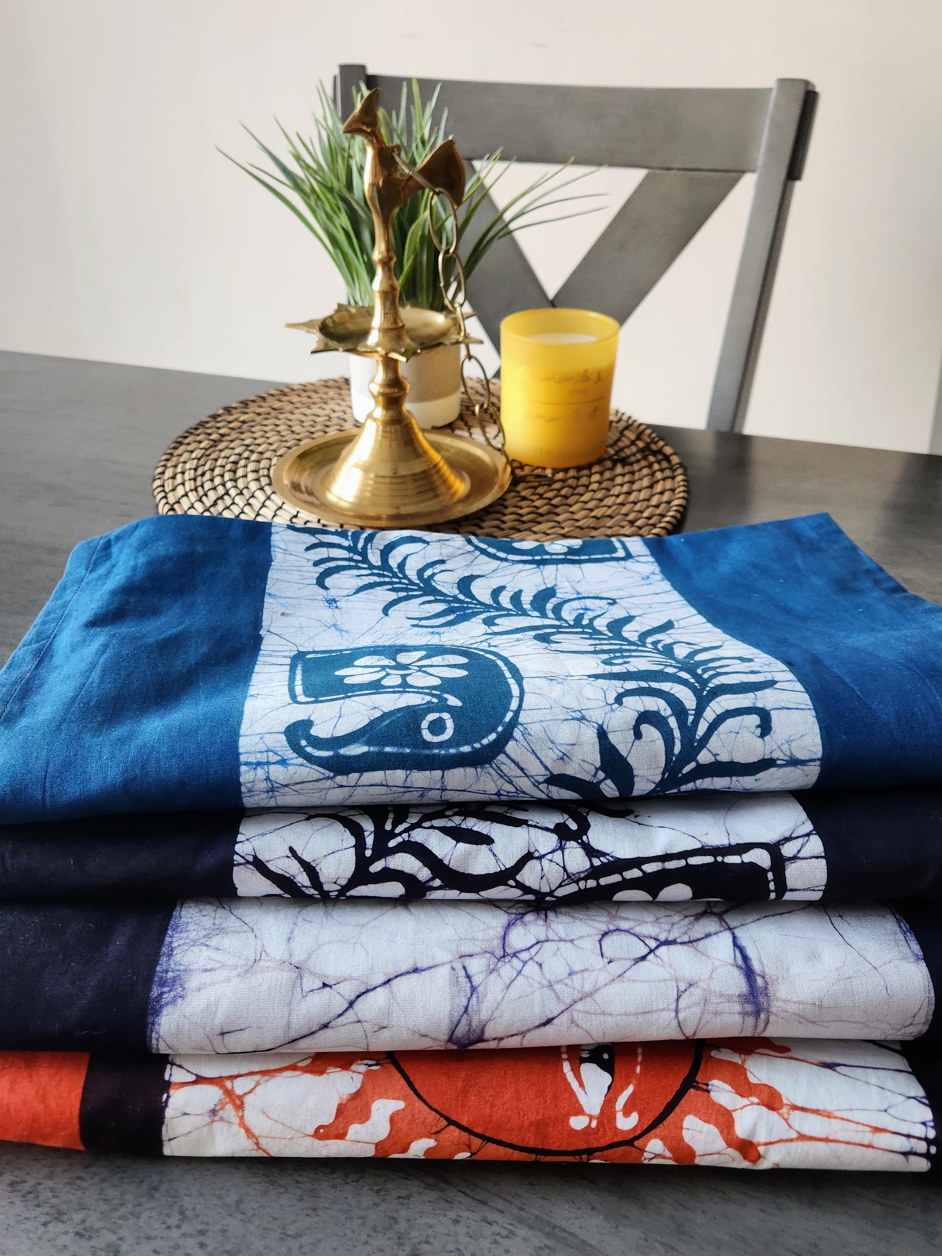 Batik Table Runner and Mats Set – ADOH Canada